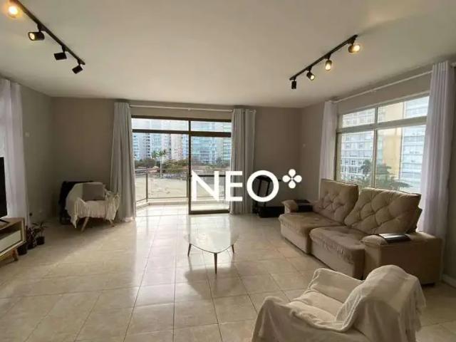 Apartamento para Venda em Guarujá/SP Pitangueiras 3 Quartos
