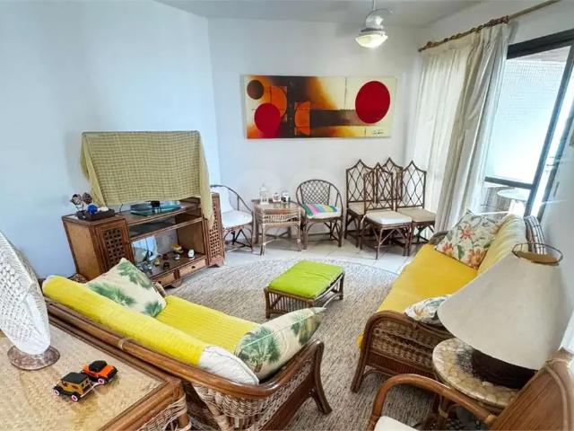 Apartamento para Venda em Guarujá/SP Pitangueiras 3 Quartos