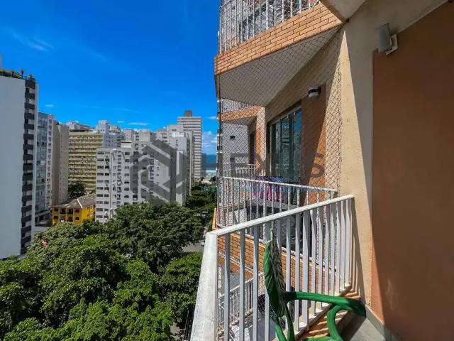 Apartamento para Venda em Guarujá/SP Pitangueiras 3 Quartos