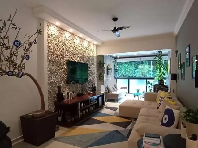 Apartamento para Venda em Guarujá/SP Pitangueiras 2 Quartos