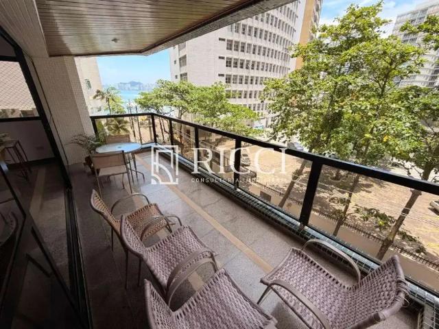 Apartamento para Venda em Guarujá/SP Pitangueiras 4 Quartos