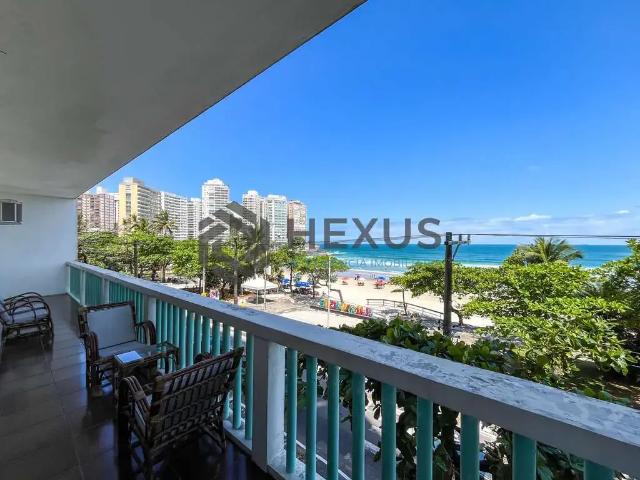 Apartamento para Venda em Guarujá/SP Pitangueiras 4 Quartos