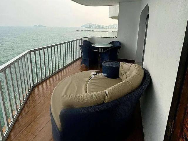 Apartamento para Venda em Guarujá/SP Pitangueiras 4 Quartos