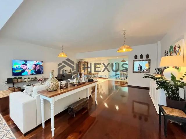 Apartamento para Venda em Guarujá/SP Pitangueiras 4 Quartos