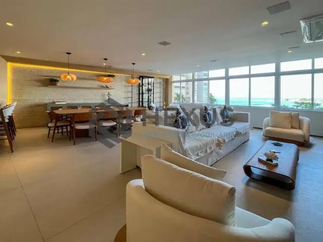 Apartamento para Venda em Guarujá/SP Pitangueiras 4 Quartos