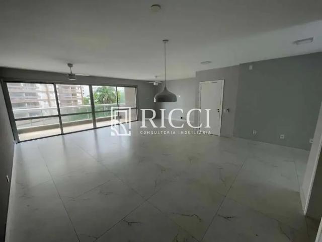 Apartamento para Venda em Guarujá/SP Pitangueiras 4 Quartos