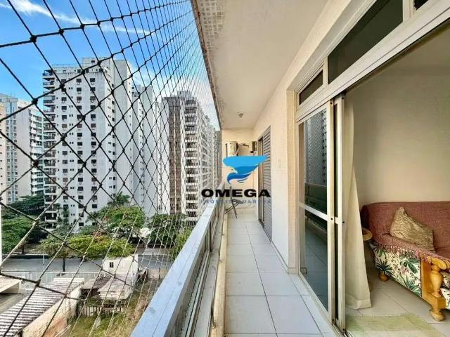 Apartamento para Venda em Guarujá/SP Pitangueiras 4 Quartos