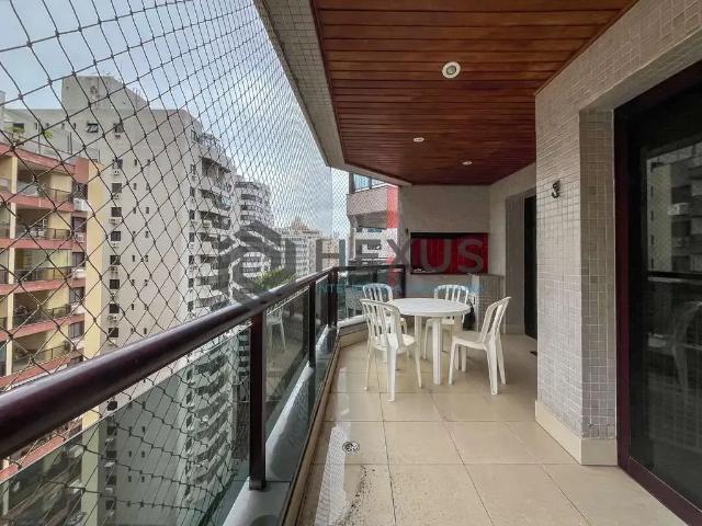 Apartamento para Venda em Guarujá/SP Pitangueiras 4 Quartos