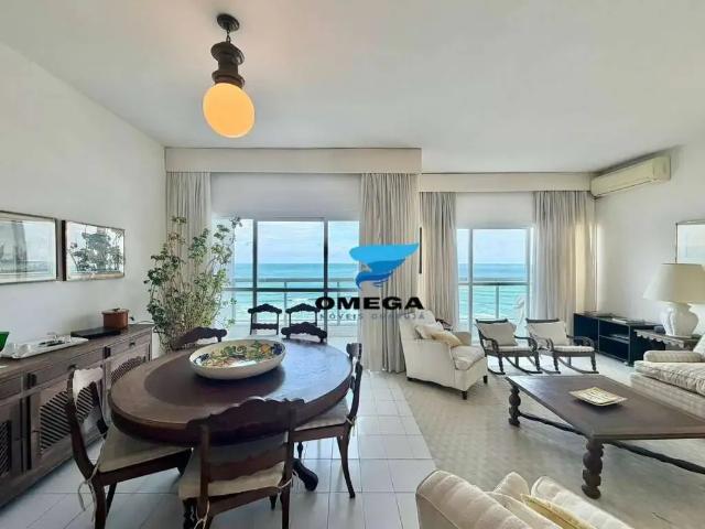 Apartamento para Venda em Guarujá/SP Pitangueiras 4 Quartos