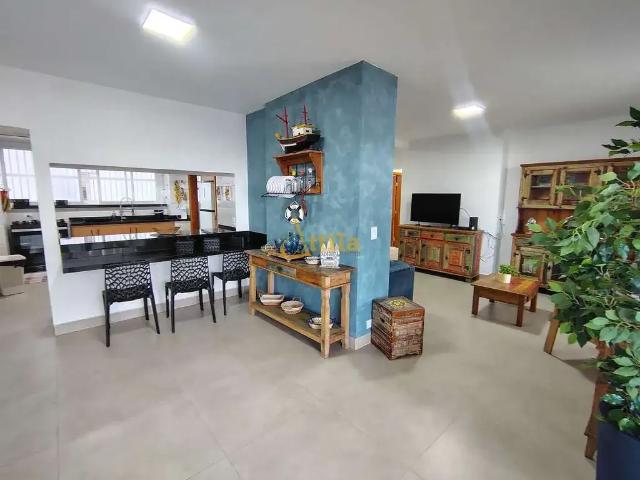 Apartamento para Venda em Guarujá/SP Pitangueiras 5 Quartos