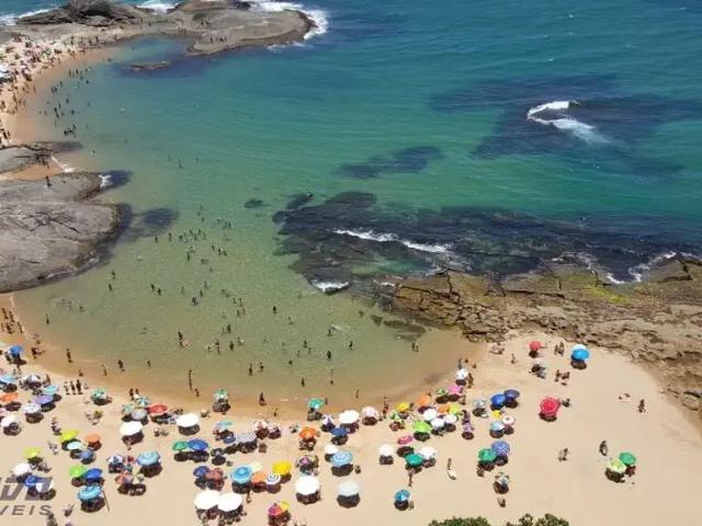 Apartamento para Venda em Guarapari/ES Centro 4 Quartos