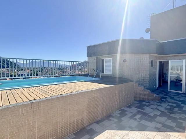 Apartamento para Venda em Guaratuba/PR Centro 5 Quartos