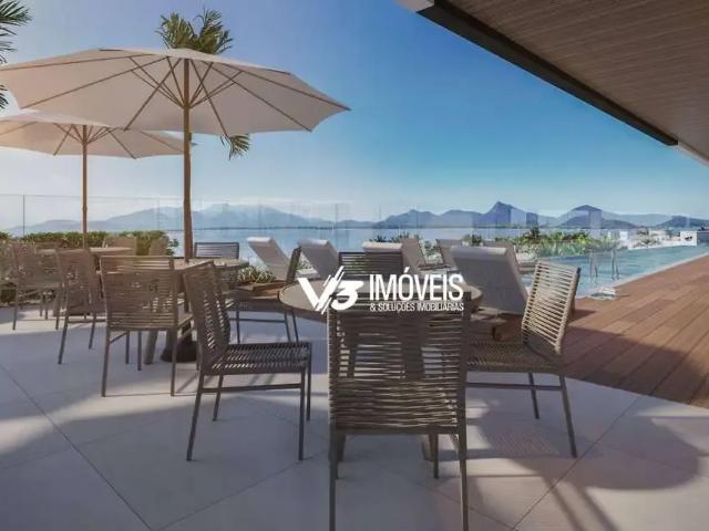 Apartamento para Venda em Guaratuba/PR Piçarras 4 Quartos