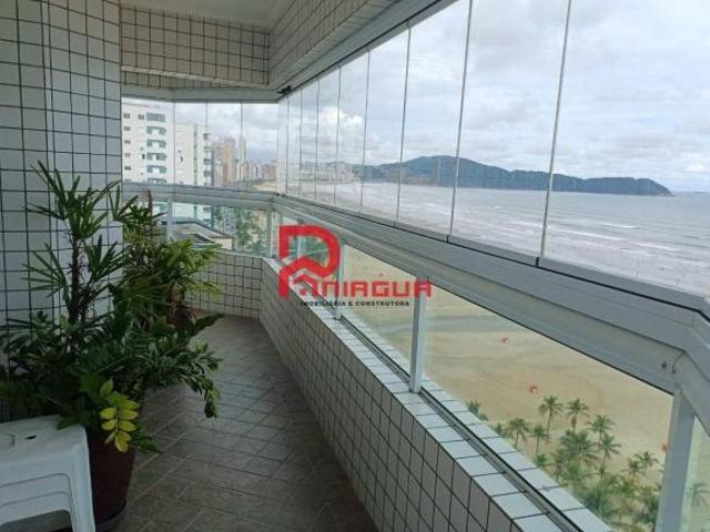 Apartamento para venda em Guilhermina de 165.00m² com 4 Quartos, 2 Suites e 2 Garagens