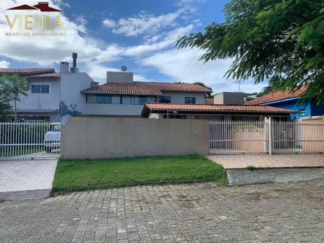 Apartamento para Venda em Garopaba/SC Centro 3 Quartos