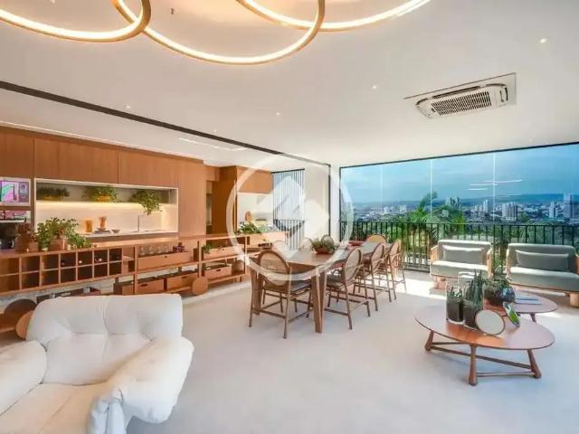 Apartamento para Venda em Goiânia/GO Serrinha 4 Quartos