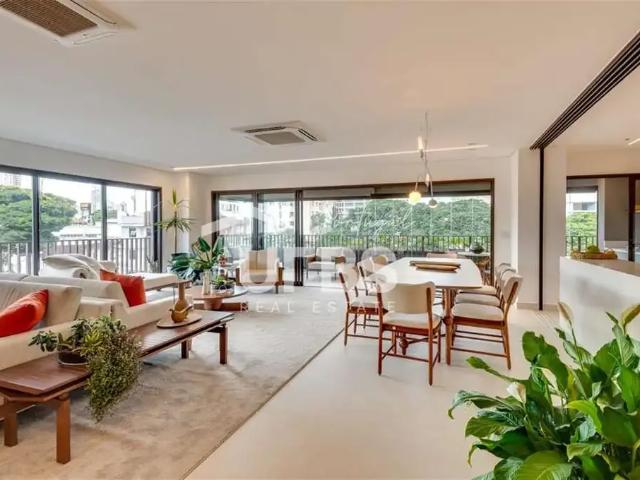 Apartamento para Venda em Goiânia/GO Setor Bueno 4 Quartos