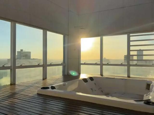Apartamento para Venda em Goiânia/GO Setor Bueno 4 Quartos
