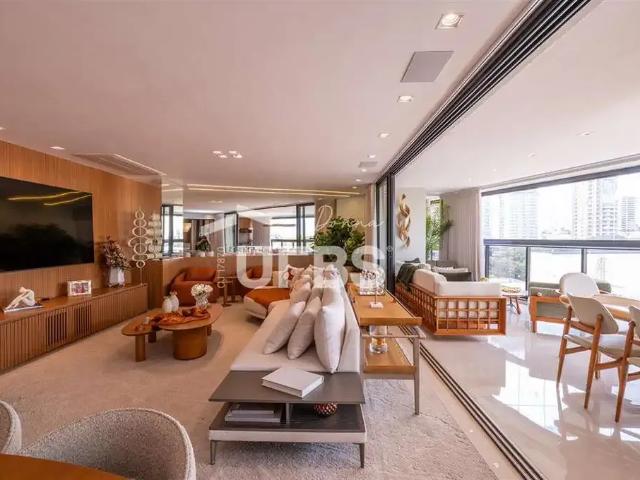 Apartamento para Venda em Goiânia/GO Setor Bueno 4 Quartos