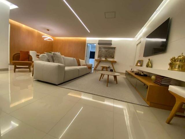 Apartamento para Venda em Goiânia/GO Setor Nova Suiça 4 Quartos