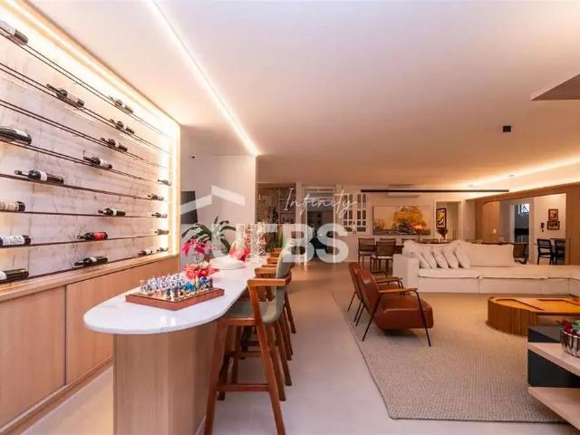 Apartamento para Venda em Goiânia/GO Setor Oeste 4 Quartos