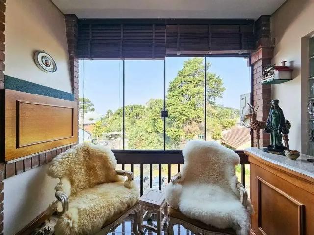 Apartamento para Venda em Gramado/RS Centro 3 Quartos