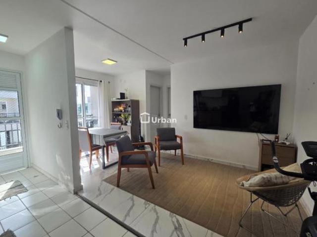 Apartamento para venda em Granja Viana de 54.00m² com 2 Quartos, 1 Suite e 1 Garagem
