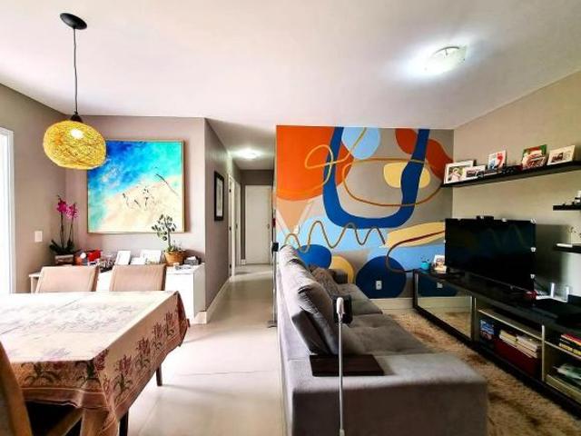 Apartamento para venda em Granja Viana de 70.00m² com 3 Quartos, 1 Suite e 1 Garagem