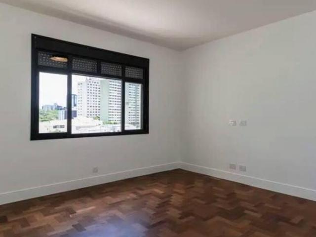 Apartamento para venda em Higienópolis, 212 m²