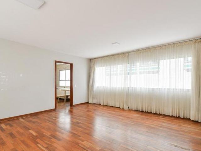 Apartamento para venda em Higienópolis com 3 quartos, sendo 1 suíte, 139m²