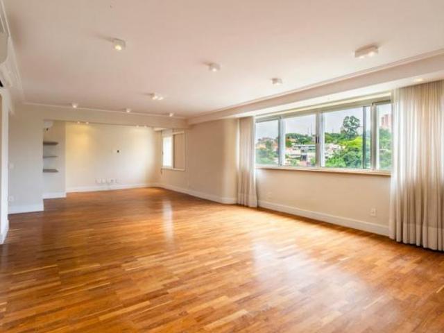 Apartamento para venda em Higienópolis com 3 quartos, sendo 1 suíte, 180m²