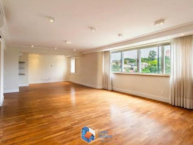 Apartamento para venda em Higienópolis com 3 quartos, sendo 1 suíte, 180m²
