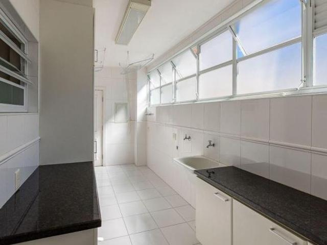 Apartamento para venda em Higienópolis de 198.00m² com 2 Quartos, 1 Suite e 2 Garagens