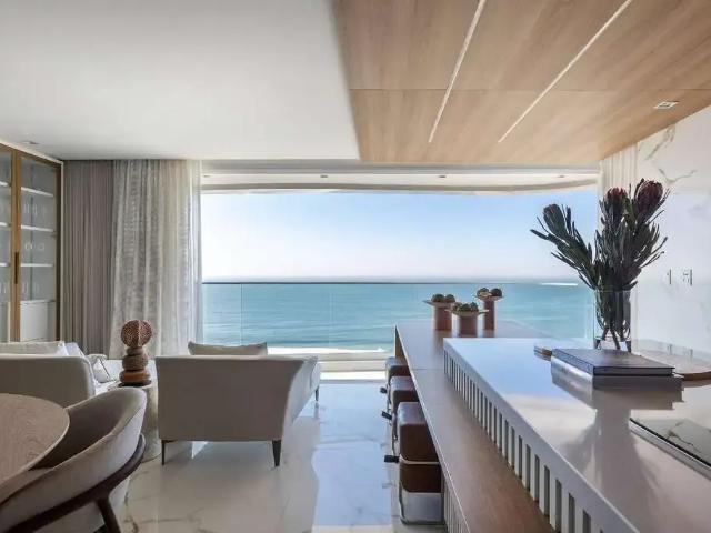Apartamento para Venda em Itajaí/SC Praia Brava 3 Quartos