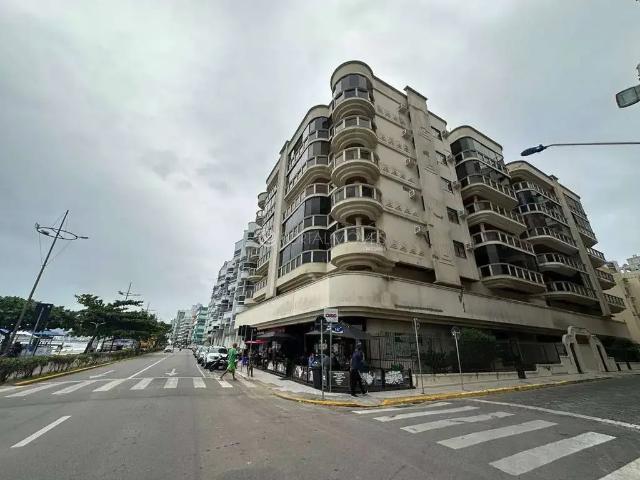 Apartamento para Venda em Itapema/SC Centro 2 Quartos