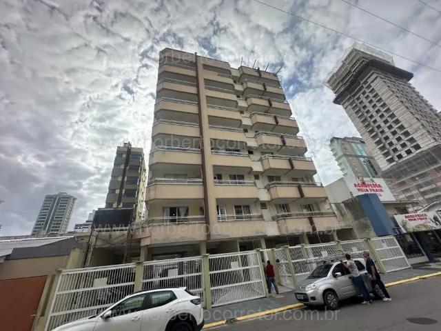 Apartamento para Venda em Itapema/SC Meia Praia 1 Quartos