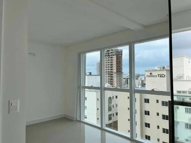 Apartamento para Venda em Itapema/SC Meia Praia