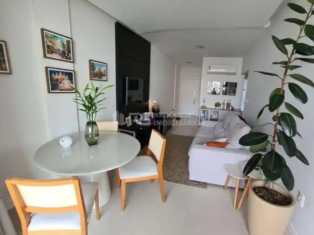 Apartamento para Venda em Itapema/SC Meia Praia 2 Quartos