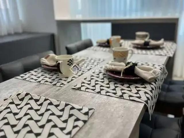 Apartamento para Venda em Itapema/SC Meia Praia 2 Quartos