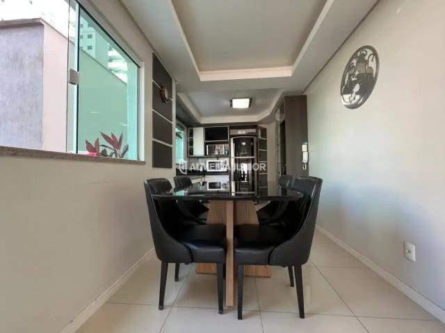 Apartamento para Venda em Itapema/SC Meia Praia 2 Quartos