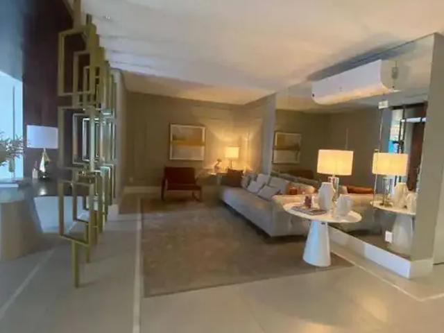 Apartamento para Venda em Itapema/SC Meia Praia 2 Quartos