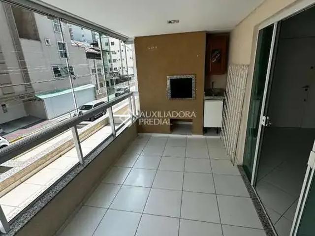Apartamento para Venda em Itapema/SC Meia Praia 2 Quartos