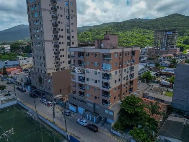 Apartamento para Venda em Itapema/SC Meia Praia 2 Quartos