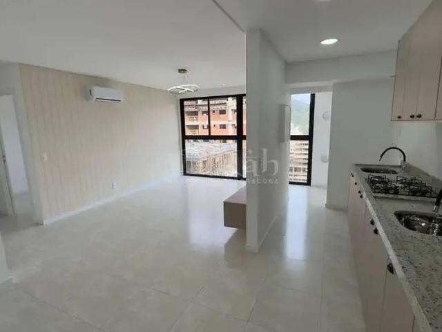 Apartamento para Venda em Itapema/SC Meia Praia 2 Quartos