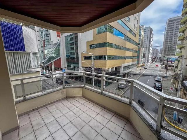 Apartamento para Venda em Itapema/SC Meia Praia 2 Quartos
