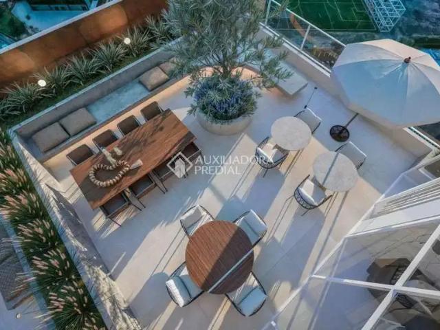 Apartamento para Venda em Itapema/SC Meia Praia 2 Quartos