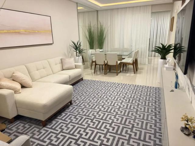 Apartamento para Venda em Itapema/SC Meia Praia 3 Quartos