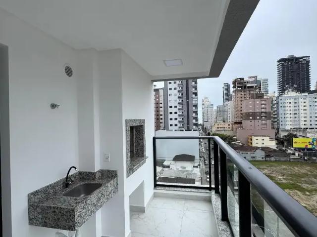 Apartamento para Venda em Itapema/SC Meia Praia 3 Quartos