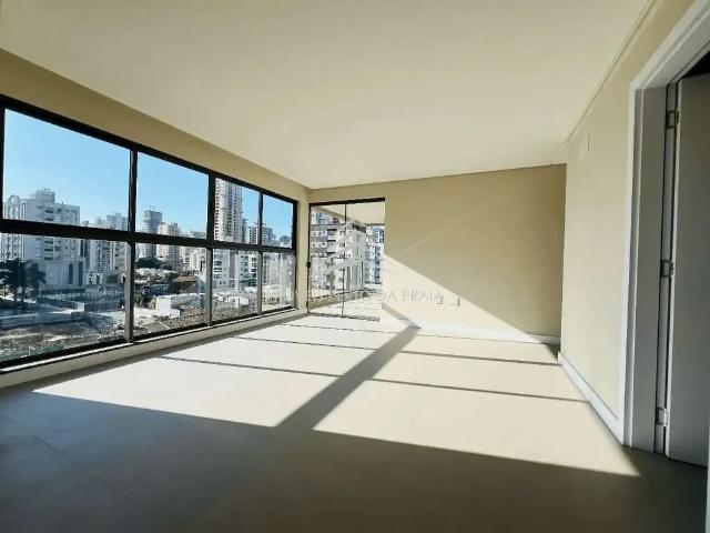 Apartamento para Venda em Itapema/SC Meia Praia 3 Quartos