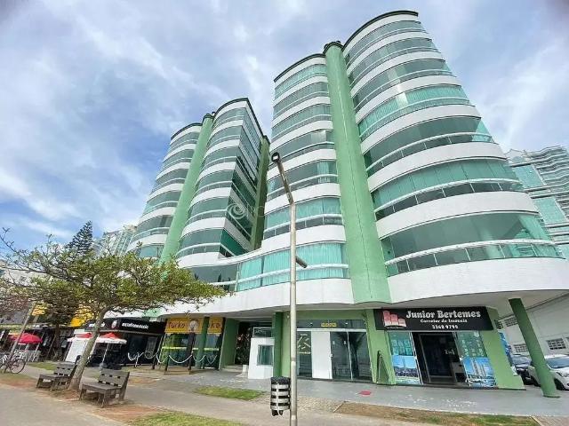 Apartamento para Venda em Itapema/SC Meia Praia 3 Quartos